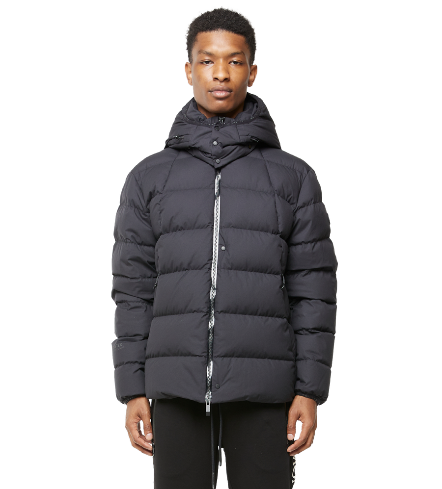 Moncler – FOUR Amsterdam